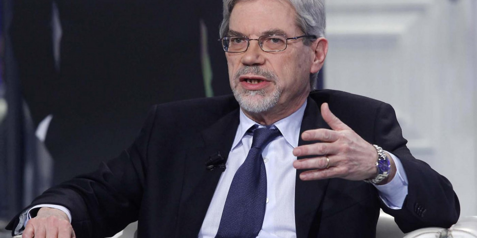 Renzi sceglie De Vincenti per prendere il posto di Delrio - Giornale di ...