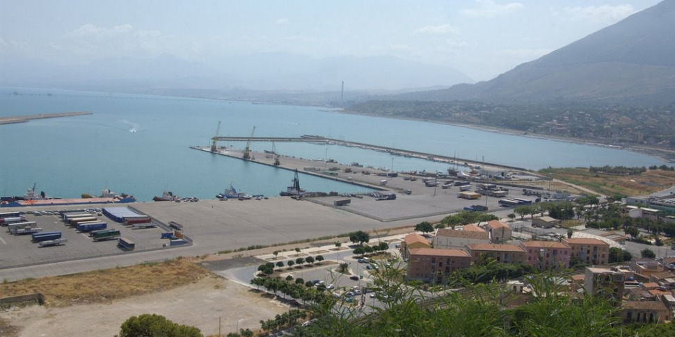 Termini Imerese, trovati due ordigni bellici nella diga foranea ...