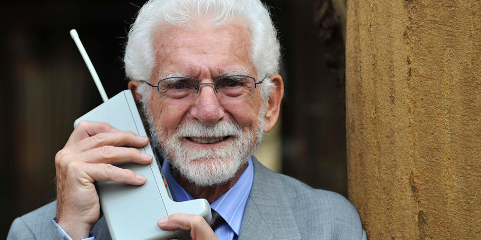 Addio a Motorola, il marchio che inventò il cellulare - Foto - Giornale ...