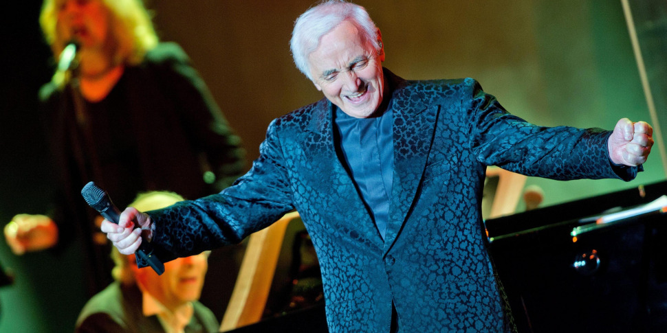 Charles Aznavour, tour mondiale per i 70 anni di carriera: unica tappa ...