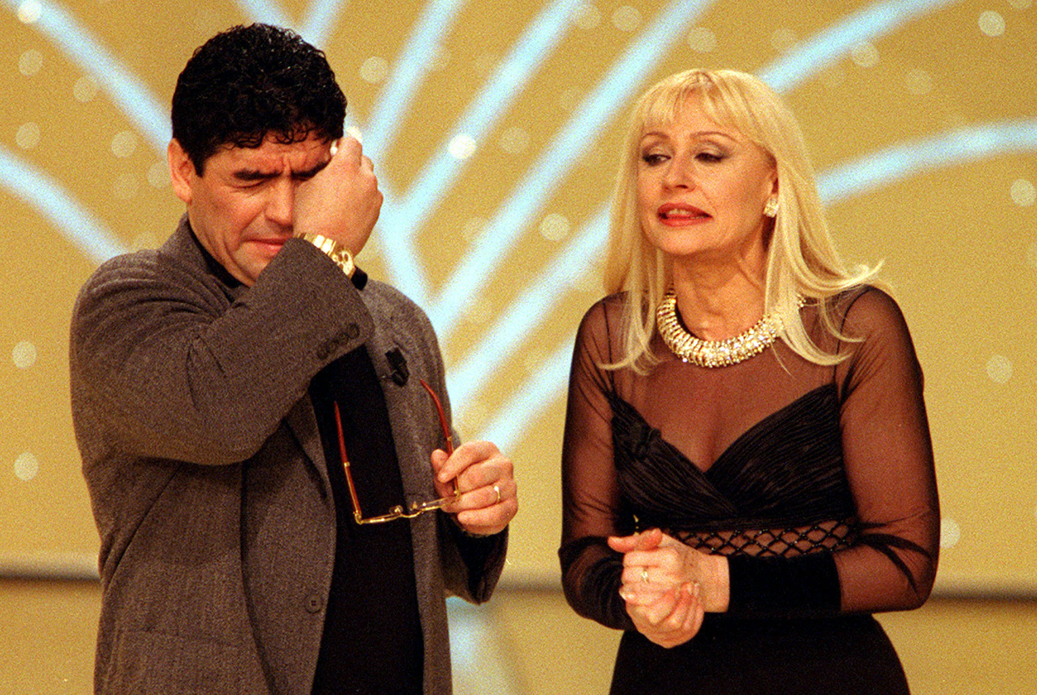 La morte di Raffaella Carrà, pop senza tempo: star mondiale della ...