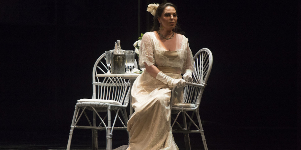 Ispirata alla Belle Époque, debutta a Palermo una nuova Traviata ...
