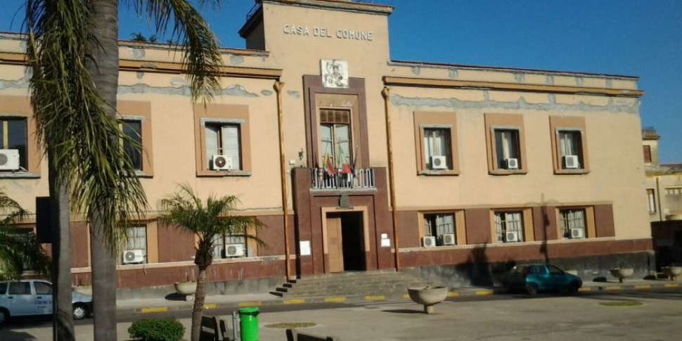 Mascali, decaduto il consiglio comunale: tutta l'opposizione si dimette ...