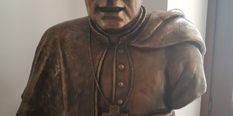 La piazza principale di Zafferana Etnea dedicata al cardinale ...