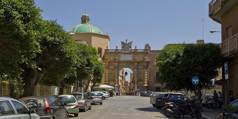 Restaurata Porta Garibaldi a Marsala - Giornale di Sicilia