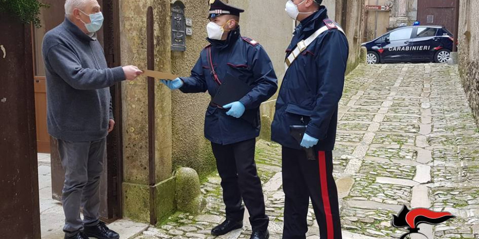 Erice Vetta, i carabinieri consegnano agli anziani le pensioni a ...