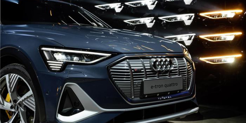 Audi e-Tron Sportback, proiettori sono LED Digital Matrix - Giornale di ...