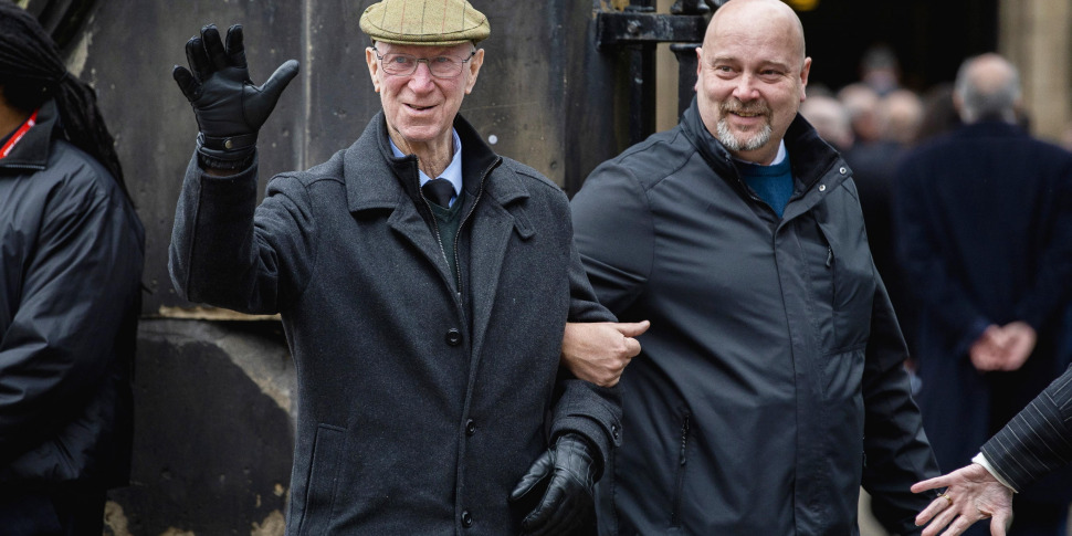 Il calcio piange l'inglese Jack Charlton, col fratello Bobby vinse la ... Il calcio piange l'inglese Jack Charlton, col fratello Bobby vinse la ...