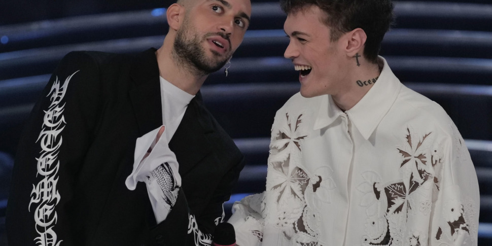 Mahmood e Blanco: «Noi favoriti? Ma no... Chi entra Papa esce cardinale ...