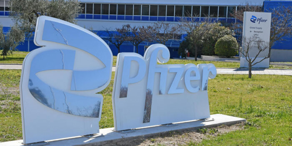 Pfizer sotto indagine in Italia, avrebbe nascosto al Fisco 1 miliardo e ...