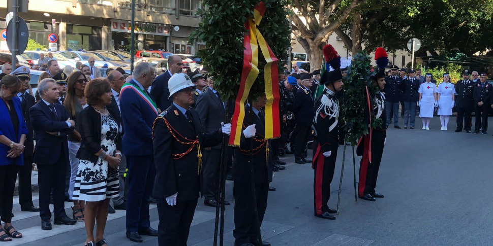 A Palermo una corona d'alloro per il maresciallo Ievolella, ucciso 41 ...