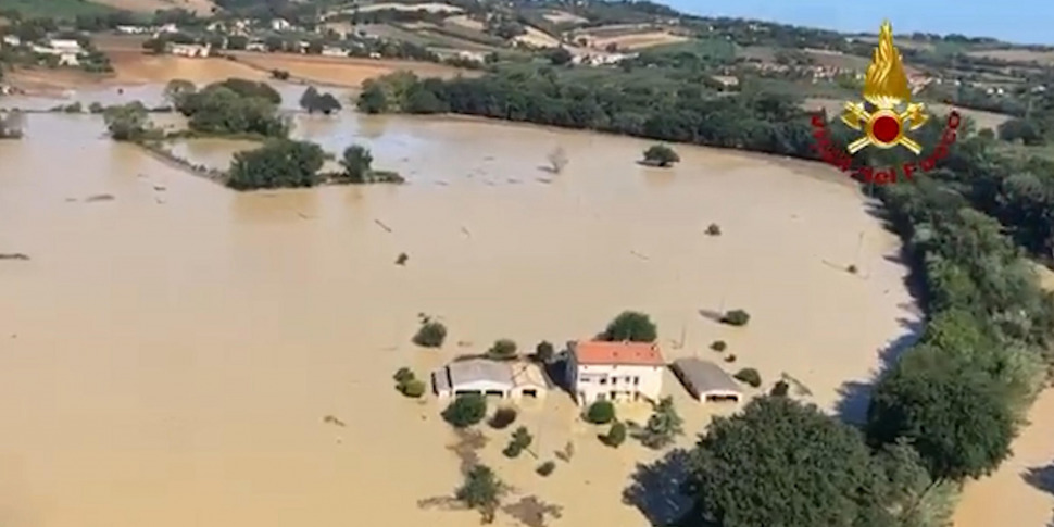 Maltempo e terremoto, torna la paura nelle Marche - Giornale di Sicilia