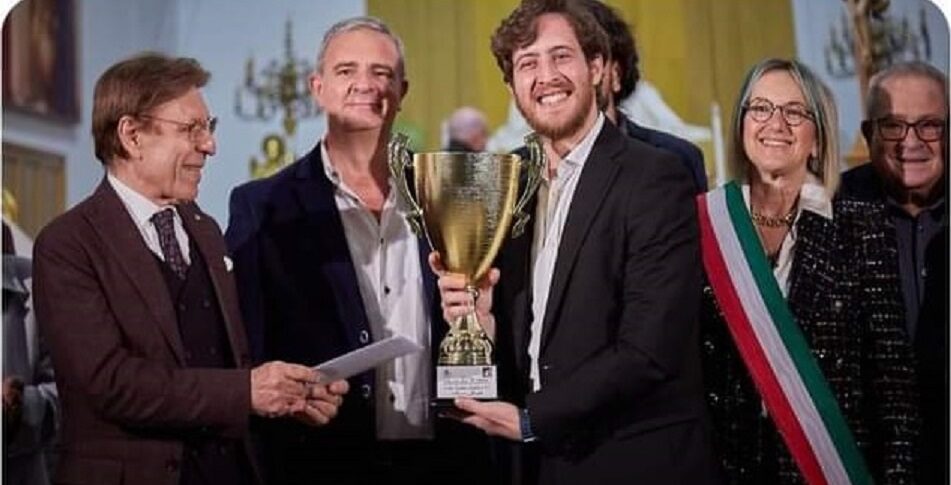 Caccamo, il violinista Joseph Arena vince il concorso Benedetto ...