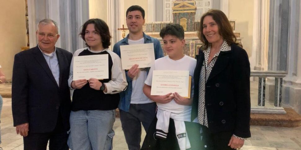 I dipinti degli studenti di Brancaccio in memoria di padre Puglisi ...