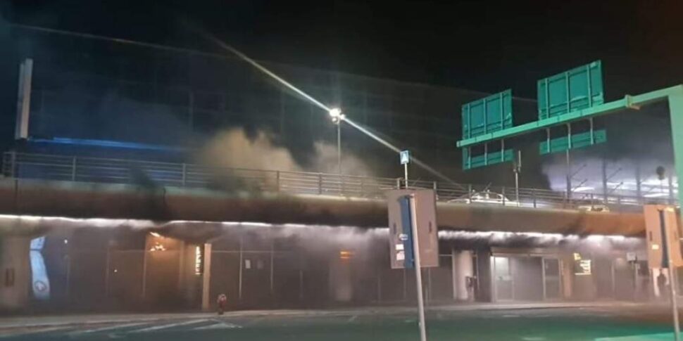 Il video dell'incendio all'aeroporto di Catania - Giornale di Sicilia
