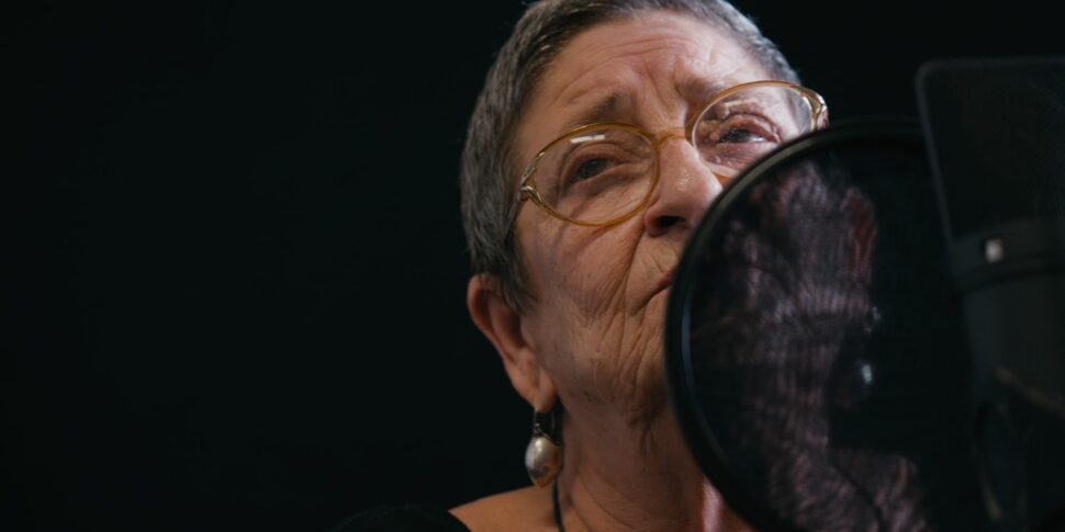 «Il debutto» alla soglia dei 70 anni, la parabola di Clara Salvo ...