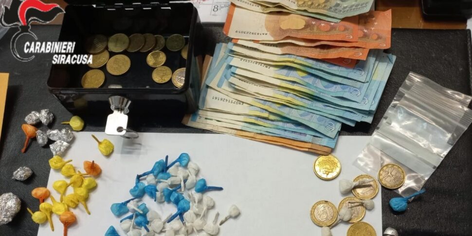 Scoperta Una Base Per Lo Spaccio Di Droga A Siracusa Un Arresto Il