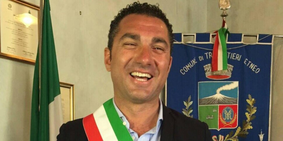 Il poliziotto diventato sindaco di Tremestieri Etneo, chi è Santi Rando ...