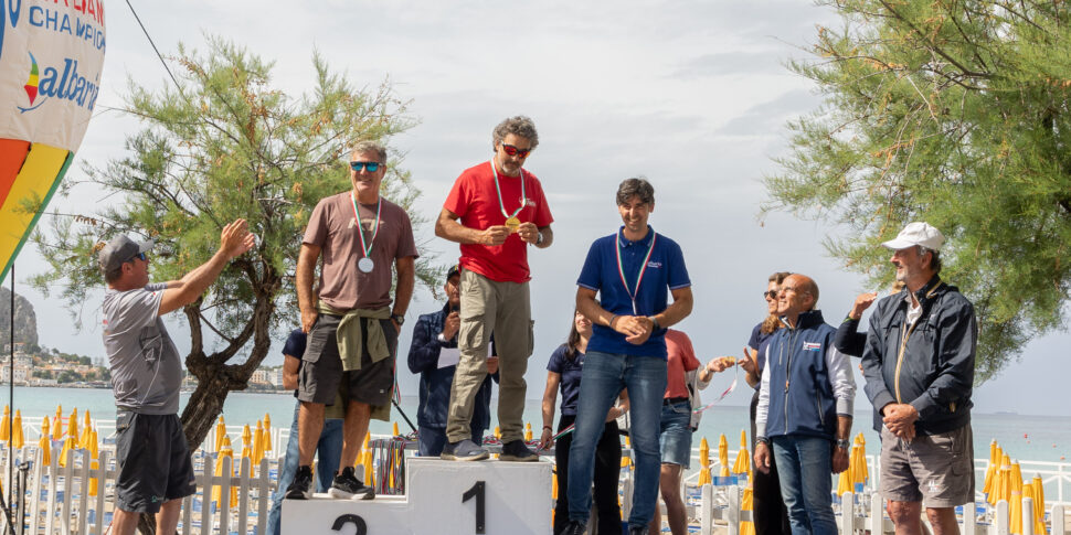Le foto dei premiati ai campionati italiani Windsurfer di Mondello ... Le foto dei premiati ai campionati italiani Windsurfer di Mondello ...
