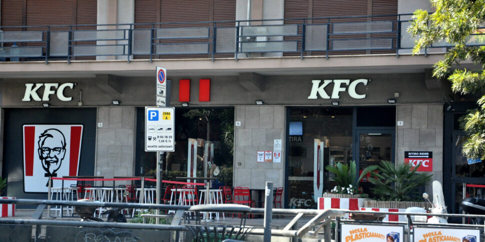 Palermo, furto con spaccata nel negozio della catena del pollo fritto ...