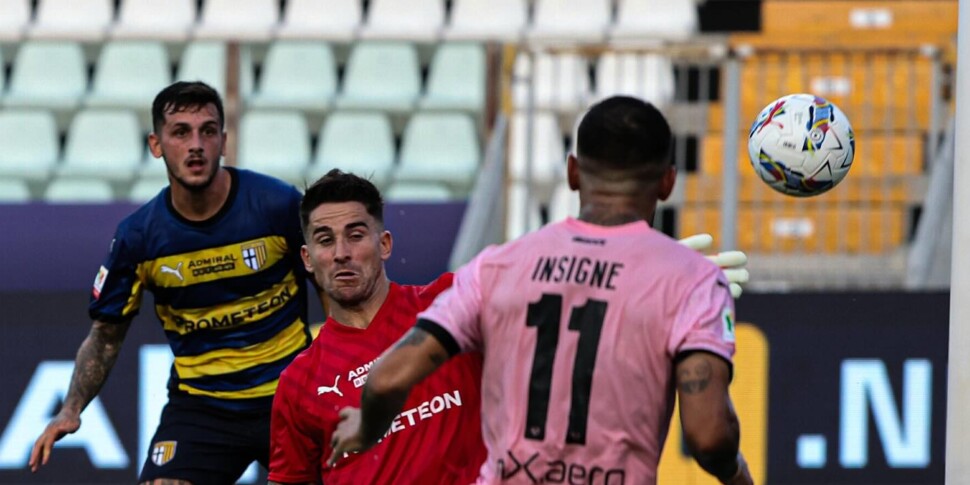 La prima è un successo: il Palermo incanta sul campo del Parma con un ...