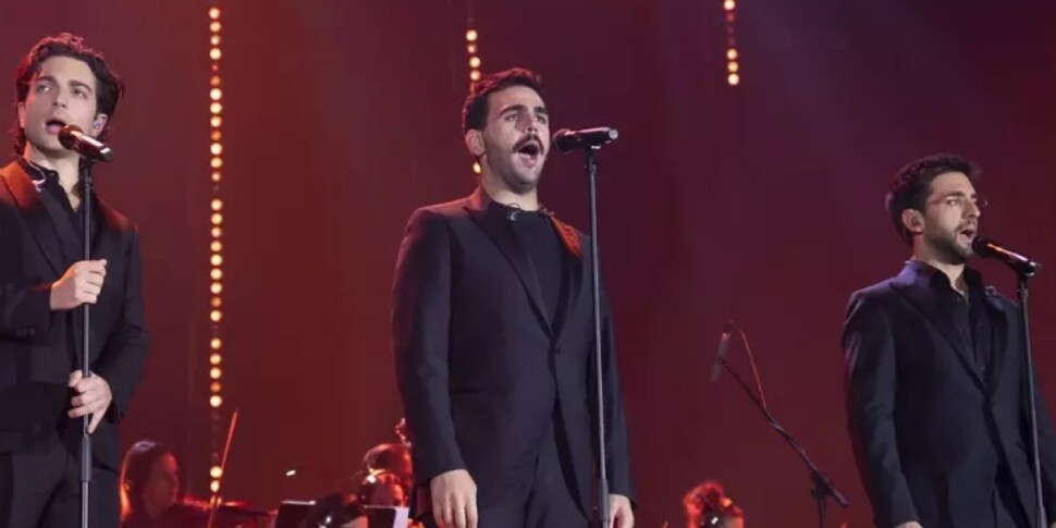 Il Volo infiamma il pubblico di Agrigento e spegne le polemiche ... Il Volo infiamma il pubblico di Agrigento e spegne le polemiche ...