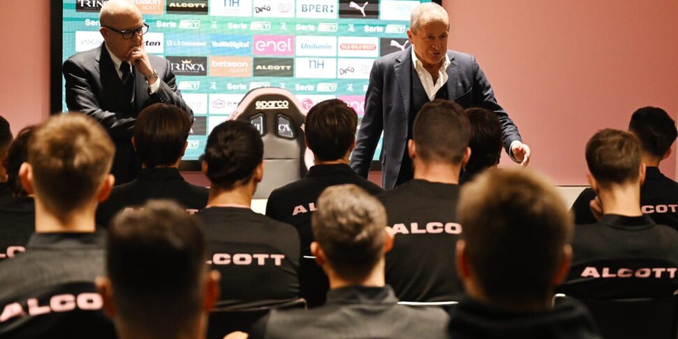 Palermo, Osti toglie Brunori dal mercato: «Fiducia anche a Desplanches ...