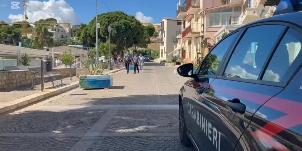 La rissa e gli spari a Santa Flavia, i testimoni: il pistolero ...