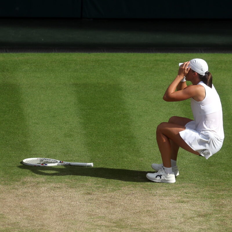 Iga Swiatek è la regina di Wimbledon: si sbarazza di Anisimova 6-0; 6-0 ...