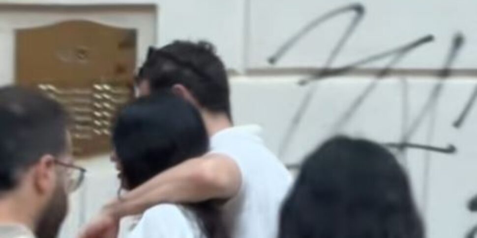 I festeggiamenti di Dua Lipa a Palermo, la popstar e il marito Callum ...