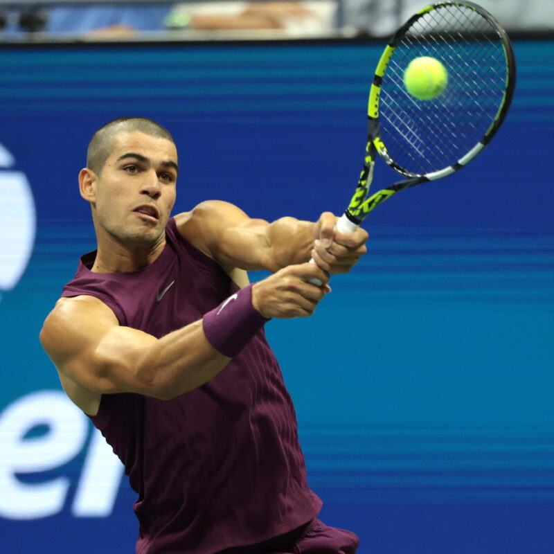 Us Open, Alcaraz rapato a zero: il nuovo look non piace ma lui vince ...