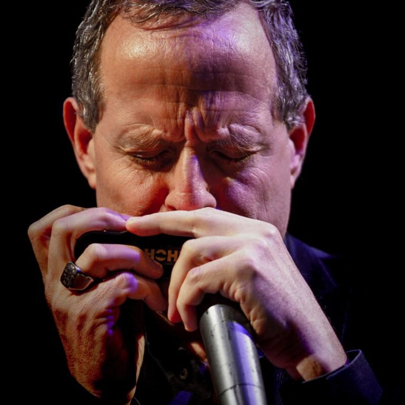 Swing, classe ed emozioni: Tom Gaebel e l’Orchestra Jazz Siciliana con ...