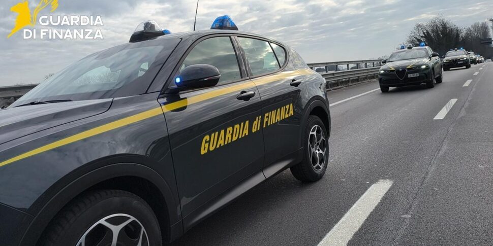 Blitz antidroga a Padova, la Finanza arresta pizzaiolo-pusher ...