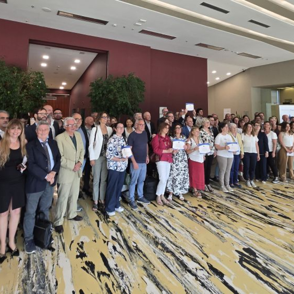 “Stelle della donazione” agli ospedali lombardi impegnati sul fronte ...