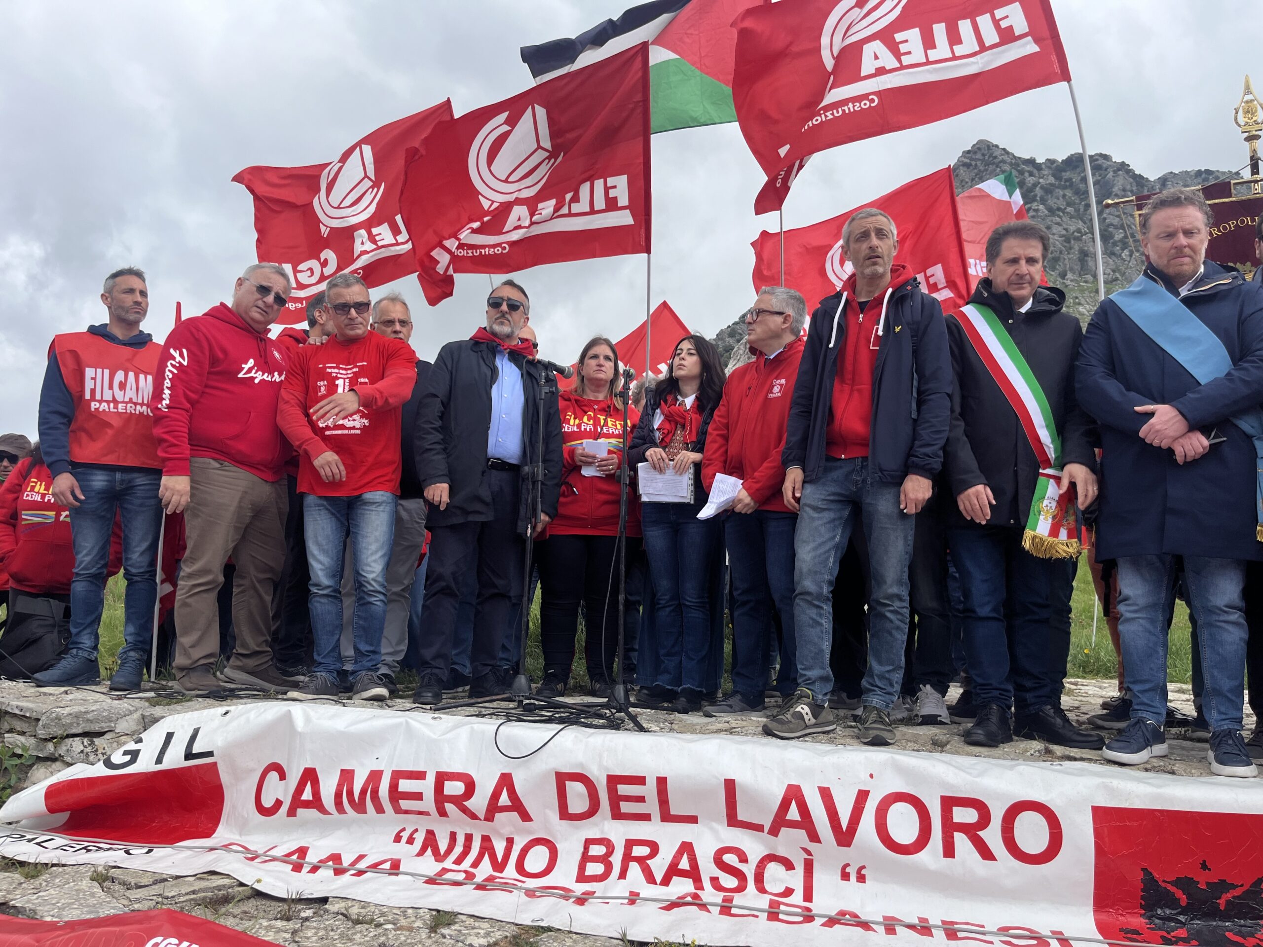 Primo maggio a Portella della Ginestra, la strage da non dimenticare LE ...