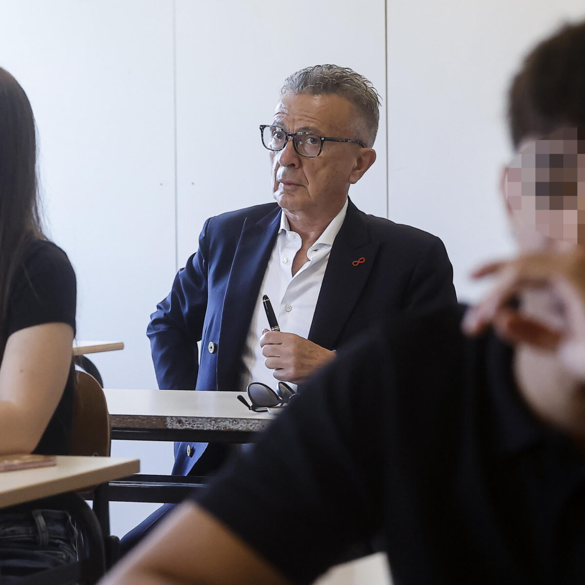 Pupo torna a scuola per l'esame di Maturità: «Sono qui per i miei ...