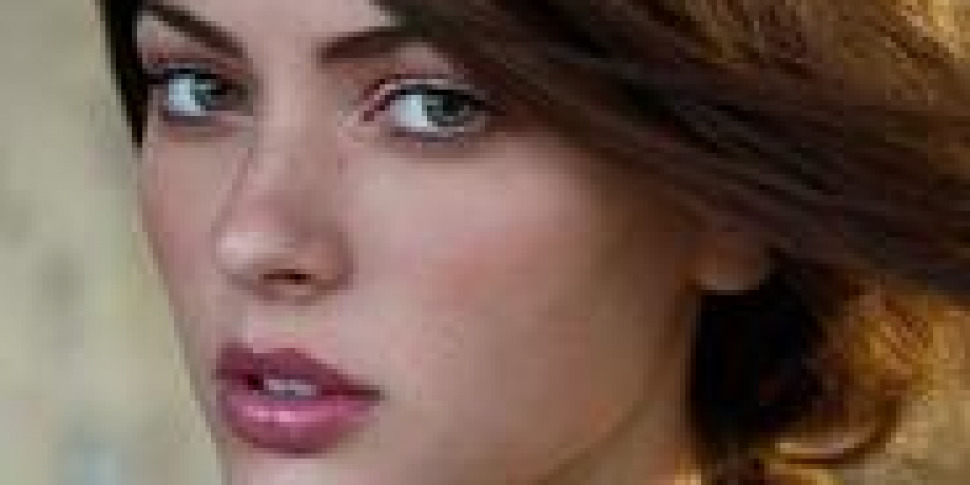 Elizabeth Reale, la nuova Bellucci della moda italiana - Giornale di ...